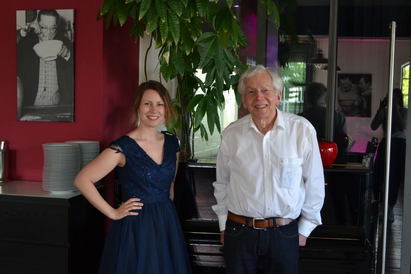 Souly-Duett bei einer Ausstellungseröffnung – Souly